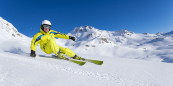 How to Carve Turn on Skis (Quick Tips and Guide)