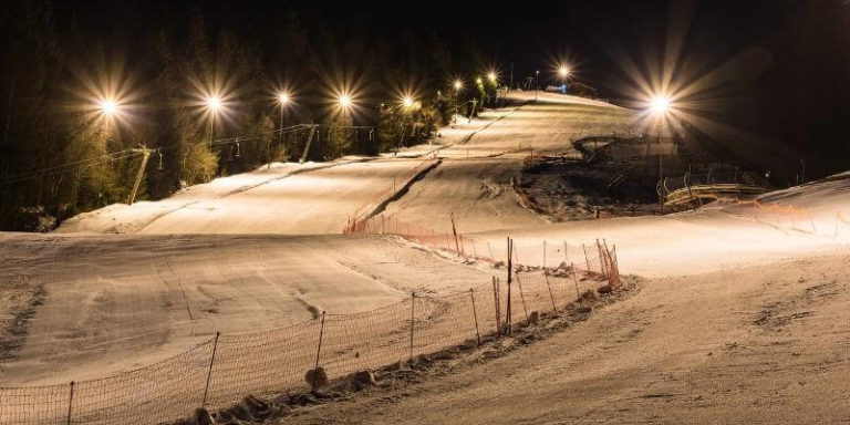 Night Skiing 101: The Ultimate Guide